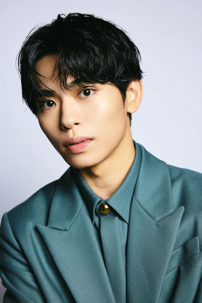 【桐谷健太×影山拓也（IMP.）】ドラマ『Qrosの⼥ スクープという名の狂気』で凸凹コンビの芸能記者役に挑戦！「情報にあふれる時代、自分が何を本物だと思うかヒントが見つかる作品になれば」